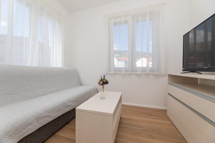 Apartment With Balcony Crnekovic Ix (4) - Baška