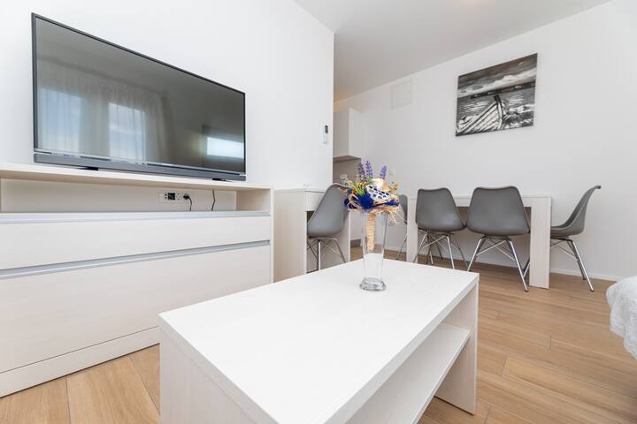 Apartment With Balcony Crnekovic Ix (3) - Baška