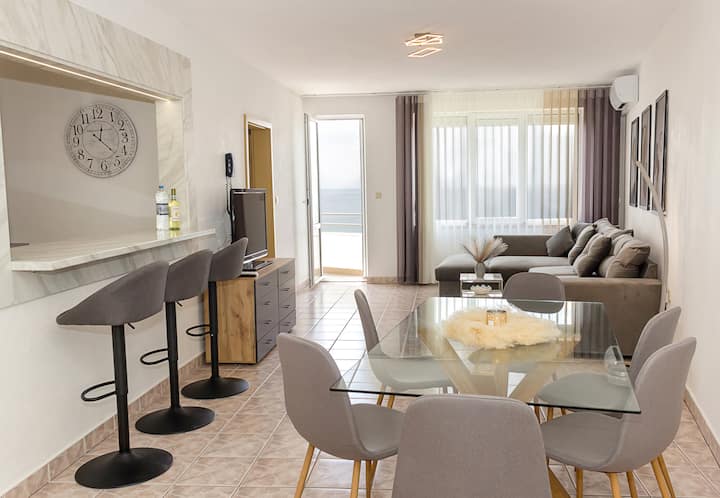 Spacious 2bd Flat With Sea View In Balchik - Balčik