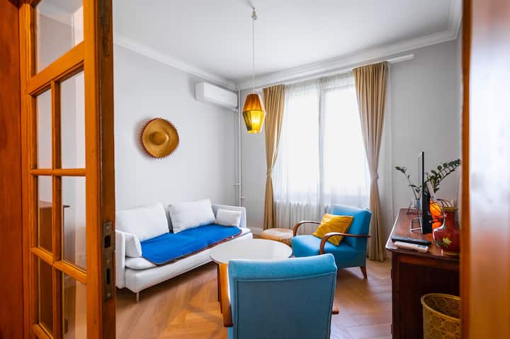 Modern, Spacious 2bd Flat - Prime Sofia Location - Sofia