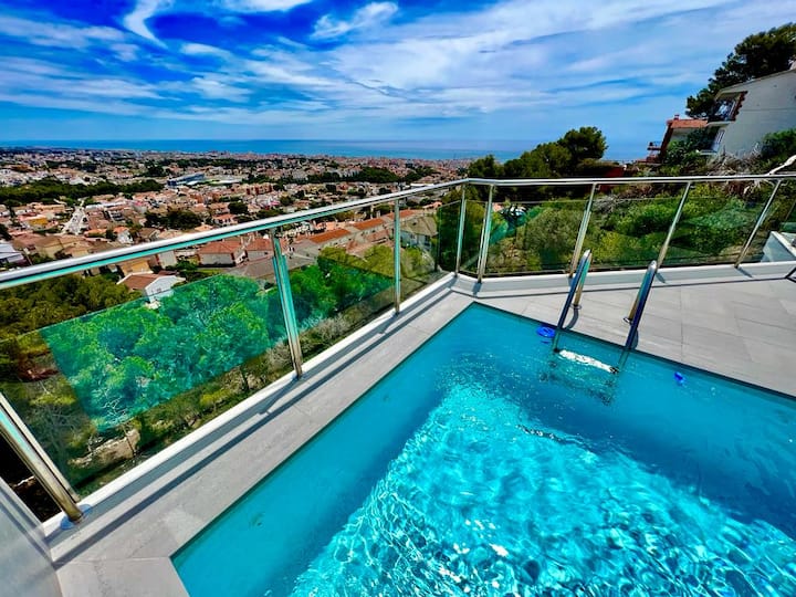 Seaview Villa - Calafell