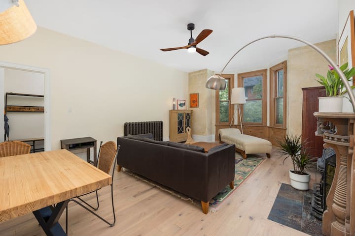 Cozy Ground-level Apartment & Private Garden - Toronto