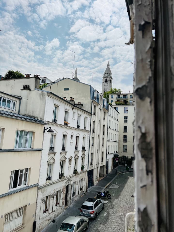 Au Pied Du Sacré Coeur ! - Paris
