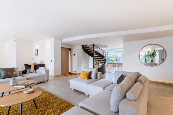 Ph Moderno Con Piscina Y  Jacuzzi En La Mejor Zona - Medellín