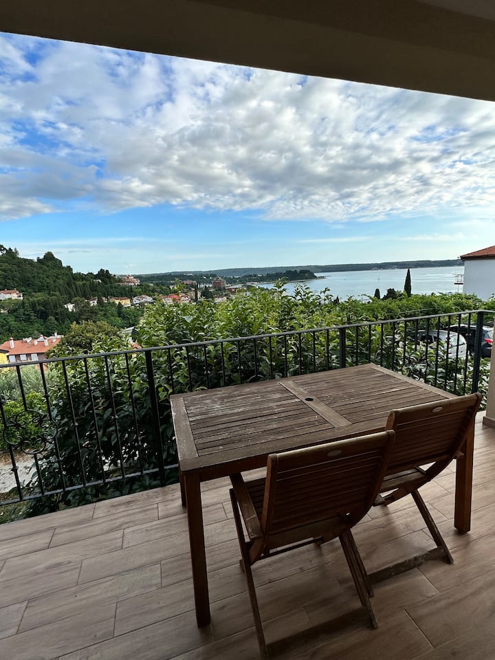 Apartment With Terrace And Sea View - Portorož