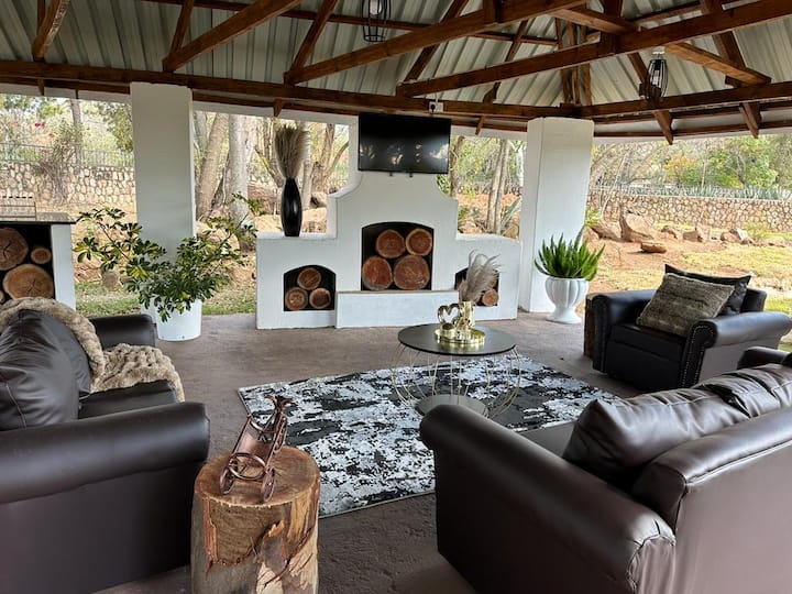 The Main Residence At Lake View - Zimbabwe