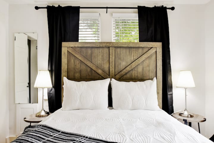 Beautiful Bungalow In Southtown - San Antonio