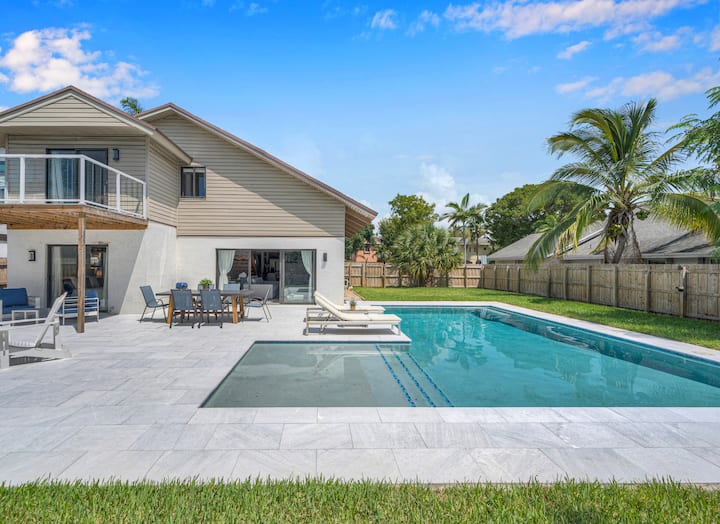Wonderful Tropical Pool House Delray Near Ocean - Delray Beach, FL