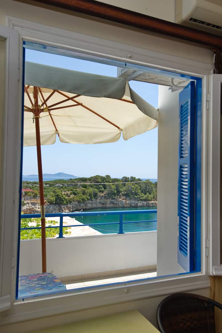 Studio With Sea View- Grapevine - 알로니소스섬
