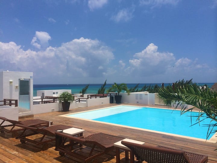 Beachfront Condo - Casa Del Mar - Playa del Carmen
