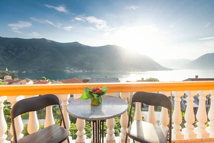 Apartment Ena With Sea View - Kotor