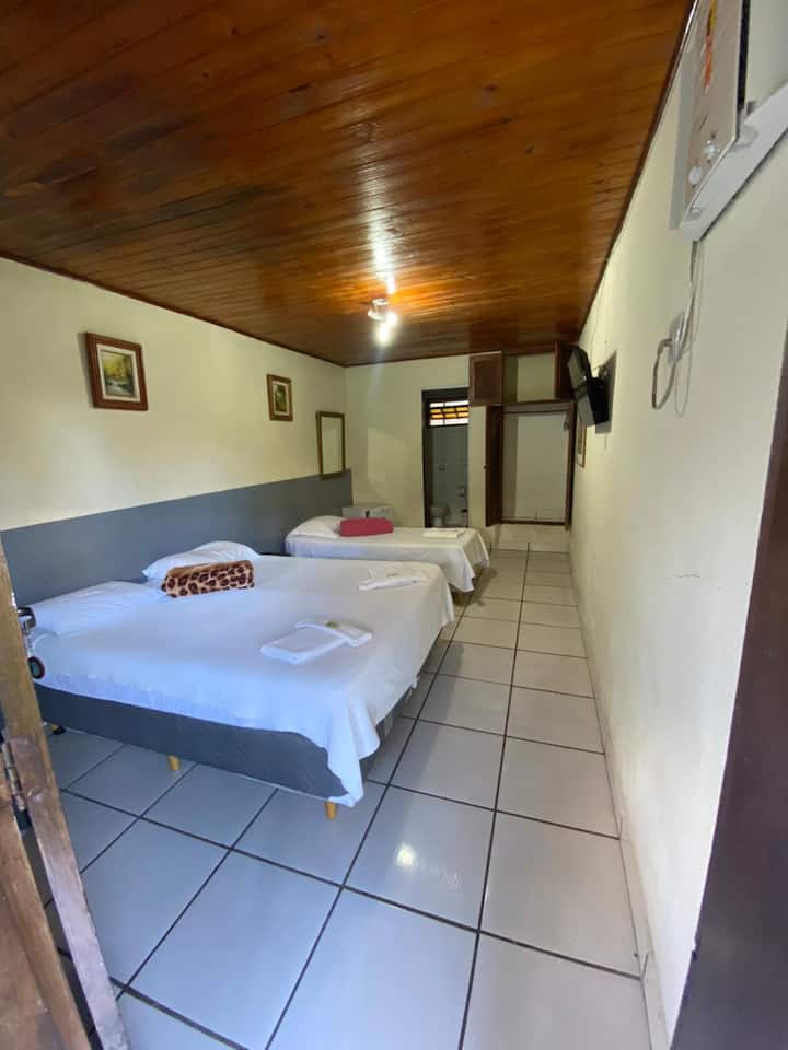 Quarto Duplo Econômico - Paraty