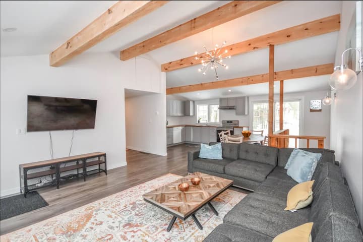 Natures Beauty Cottage - Georgian Bay Getaway - Ontario