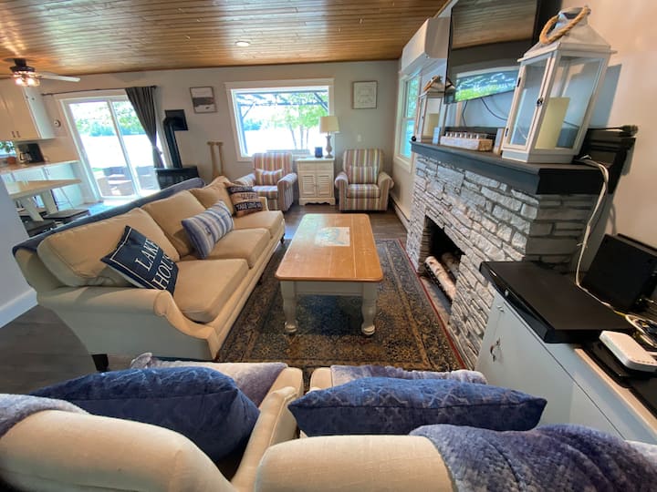 Relaxing Cottage On Crooked Lake - 하버 스프링스