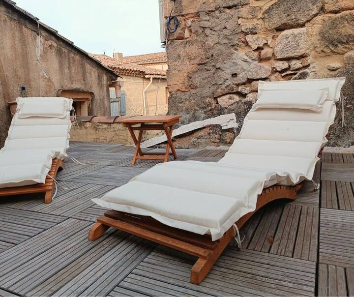 Jolie Maison De Village Avec Belle Terrasse D'été - Collias