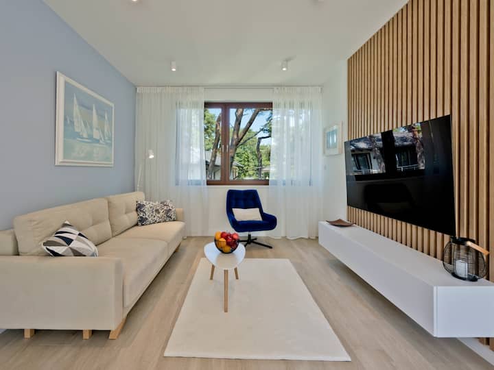 Blueapartpl Przestronny Lokal Przy Zatoce - Jastarnia