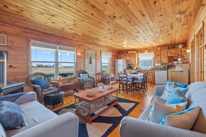 Par-3 Golf & Community Pool - Dunes And Dreams - Prince Edward Island