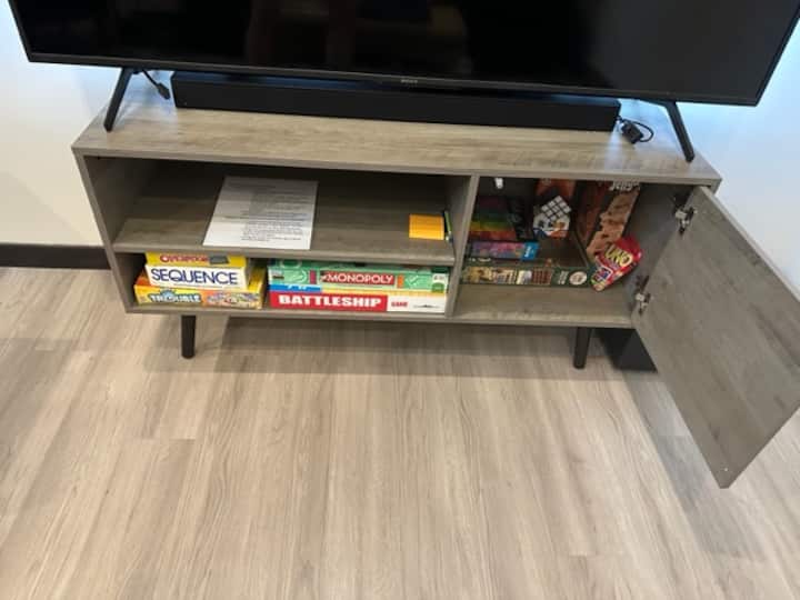 The Penthouse - Private Downtown Condo W/parking - Fargo, ND