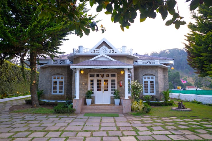 Savithri Gemini Ganesh Bungalow Near Kodai Lake - Kodaikanal