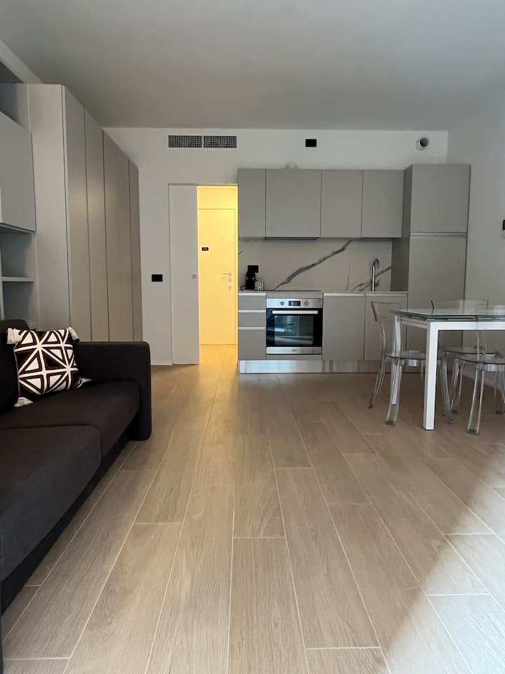 Studio 4 - Milan