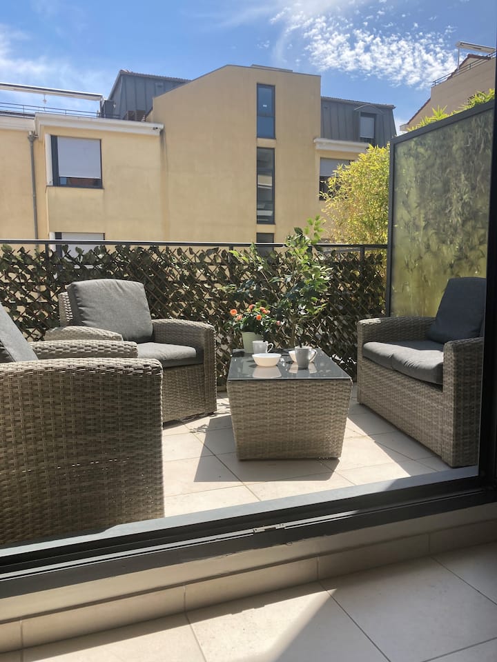 Cannes Apt Standing 3 Chambres - カンヌ