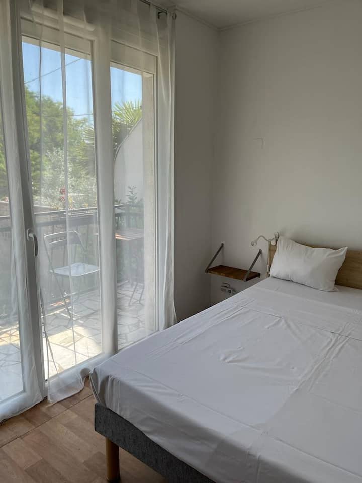 Ch N° 10 / Chambre Dans Un Pavillon - Noisy-le-Grand