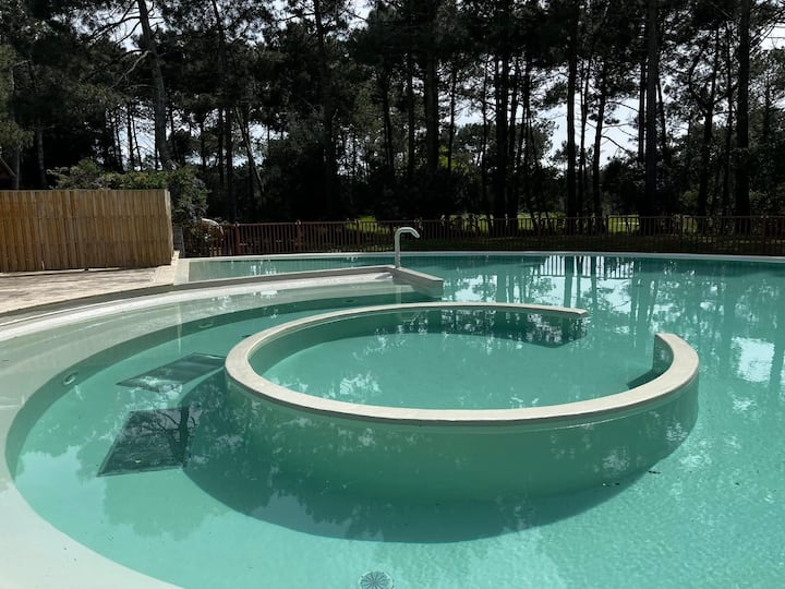 Piscine Chauffée Terrasse Ss Les Pins - Lacanau