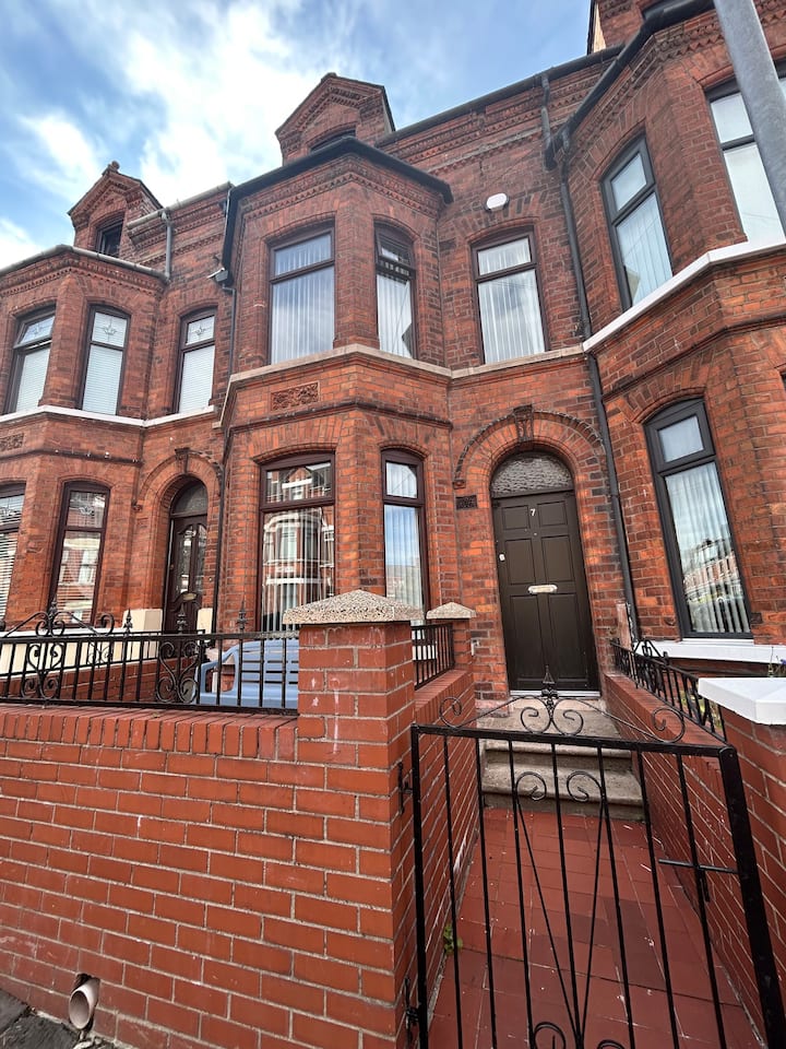 Townhouse In Belfast - Belfast
