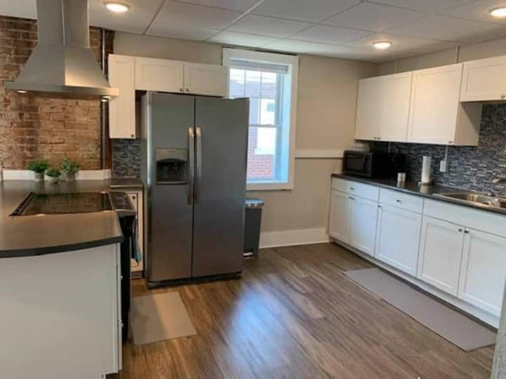 Jefferson City Apartment - Jefferson City