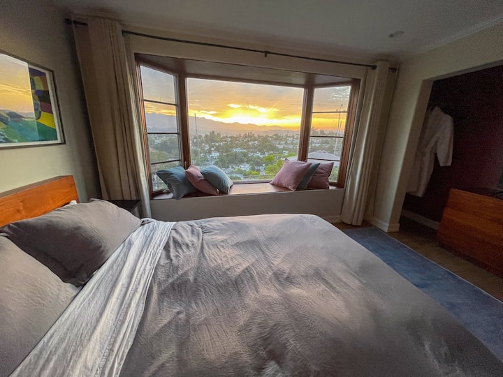 Fun And Games Above Los Feliz/silverlake - Los Angeles, CA