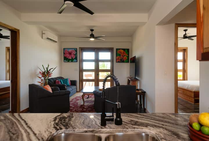 3bd 2ba Penthouse Villa At Sandy Feet Beach Resort - Belize