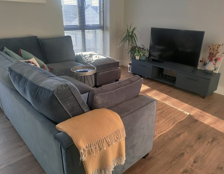 Stylish, Spacious 2 B/rm Apartment *Flexible Dates - Maynooth