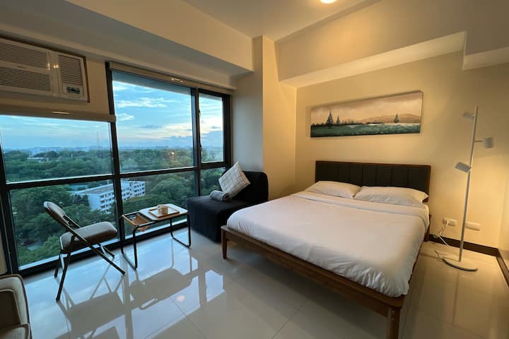 Premium Studio At Mckinley Hills - Taguig