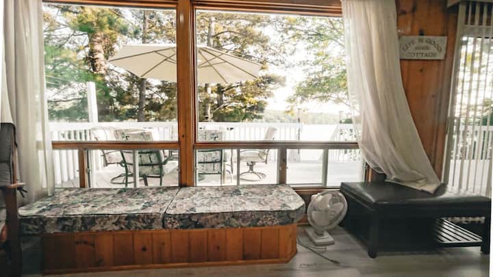 Lakeside Cottage - North Bay