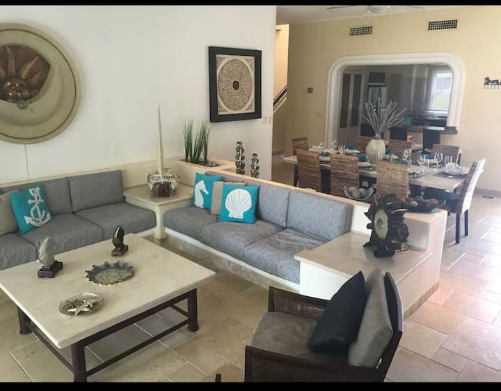 Antigua V, Enorme Villa Residencial - Acapulco