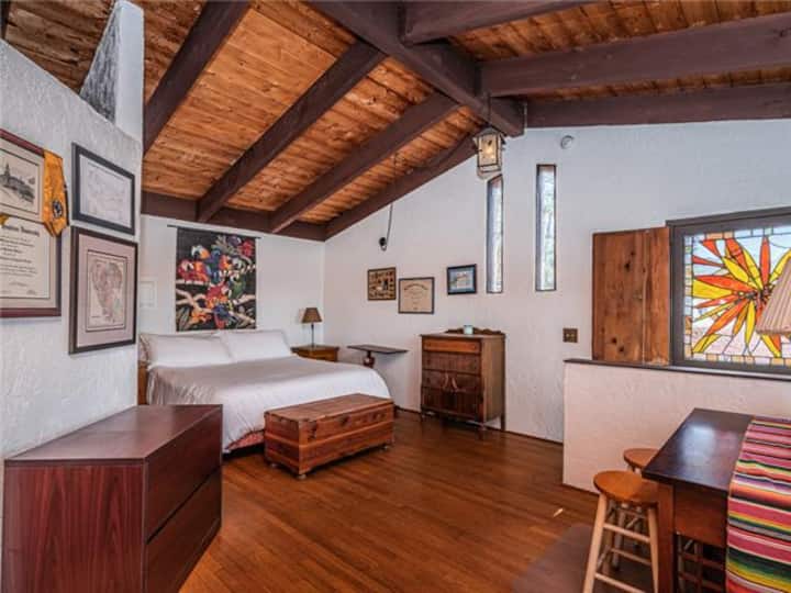 2-story Historic Townhouse One Block From Beach - デル・マー, CA