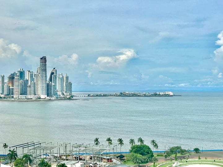 Modern Apartment Located In Avenida Balboa - Panama City