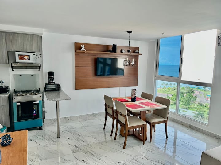 Modern Apartment Located In Avenida Balboa - Panamá