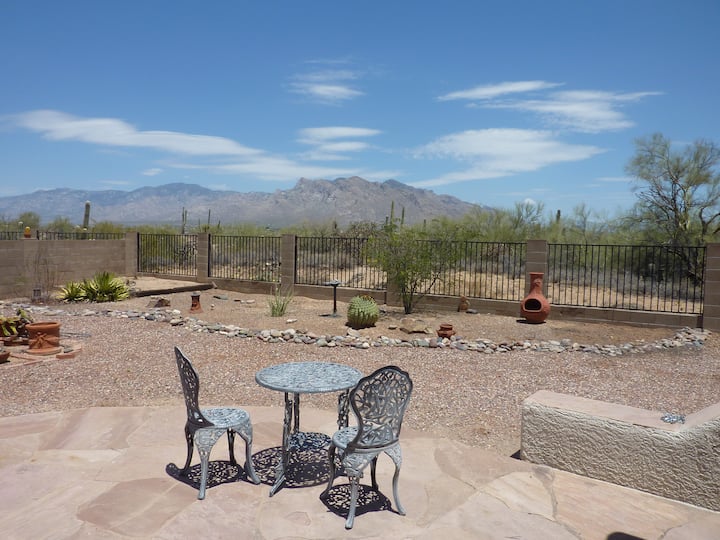 Desert Views House, Quiet, Hot Tub, Pet Free - Oro Valley, AZ