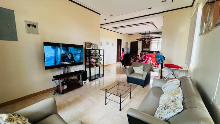 Dereche’s House For Rent Beach Front - Sipalay