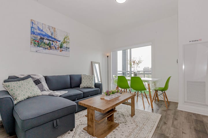 Condo In Oakville - Oakville