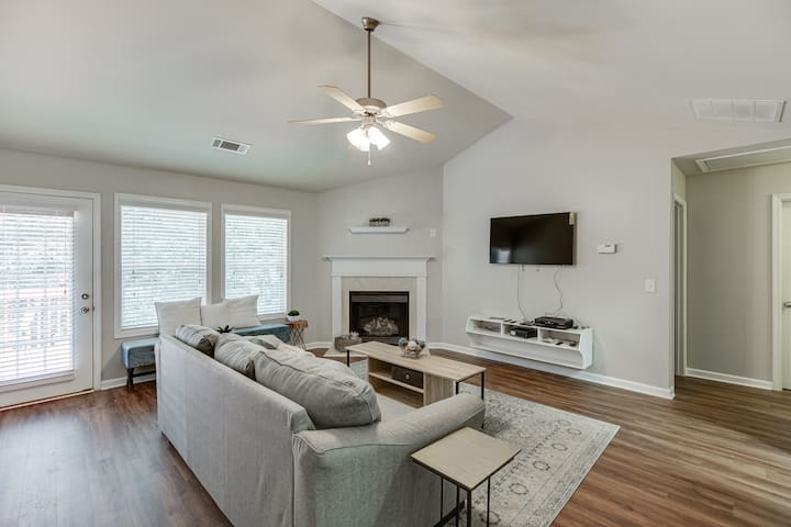 Spacious Ranch Home Near Buford - Buford, GA
