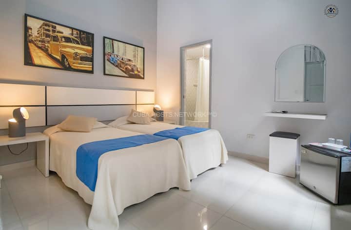 Casa Colonial En El Centro Historico + Wifi Gratis - Havana