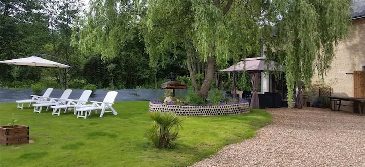 Open Plan One Bedroom Apartment - Château-du-Loir