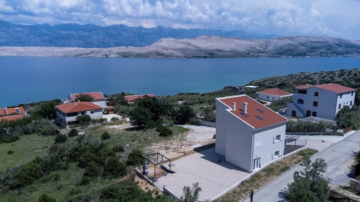 Apartment Adelita - Ground Floor - Karlobag