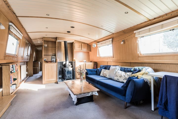 Beautiful Boat In Hackney - London