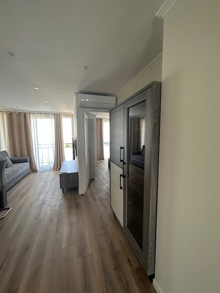 Appartement T5 Refait à Neuf, Parking Gratuit - Marseille