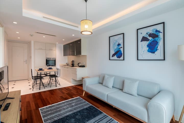Chic One Bedroom Condo - Beykoz