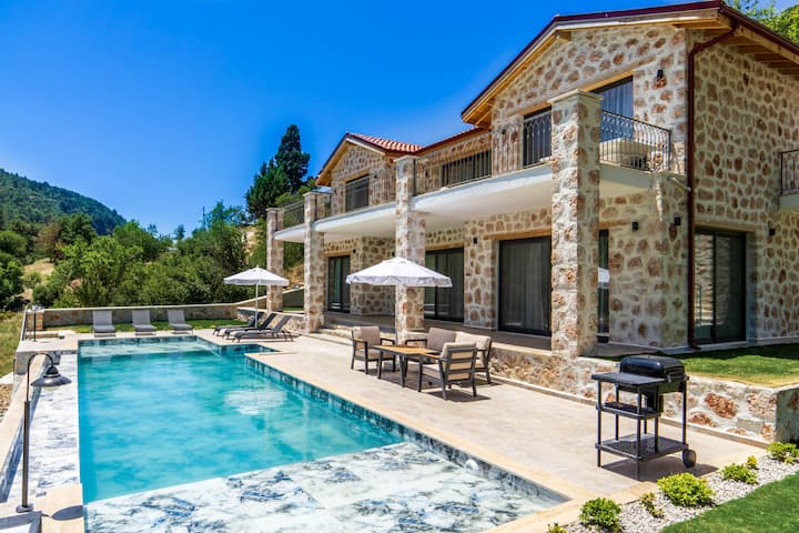 Amazing Nature On Kaputas, Kaş - Turkey