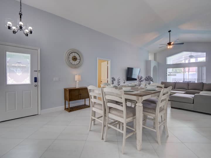 Pool Home 5 Miles To Disney! Great For Families! - Celebration, FL